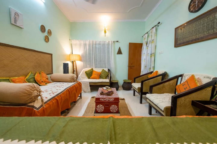 Ma Needh  The Cozy Courtyard! - Lucknow
