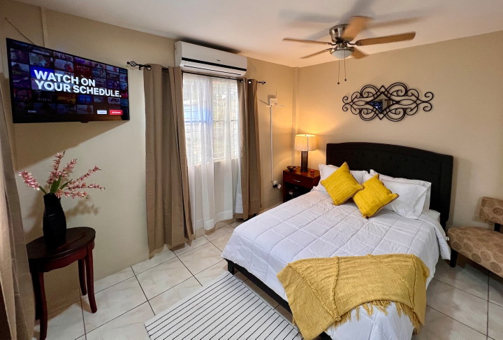 Warm & Restful 1bed/1bath Studio In Belize City. - Belize
