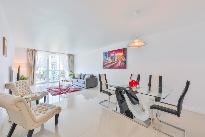 Sunny Isles Escape  Beach Free Parking Str-02553 - Aventura, FL