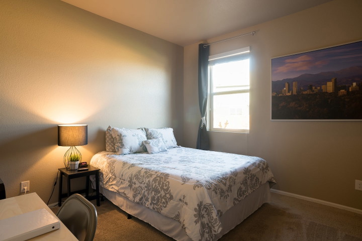 Attached Suite W/ Kitchenette & Total Privacy - Thornton, CO