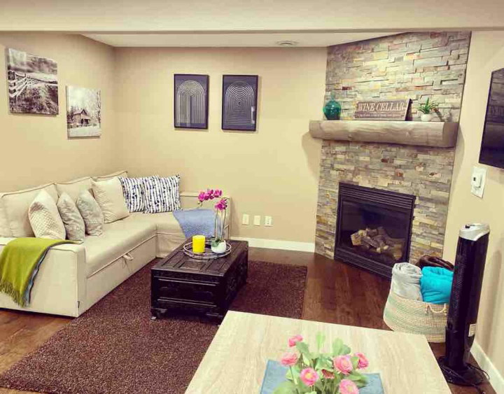 Cozy Ridge Den - Adorable Studio With Kitchenette - Cochrane