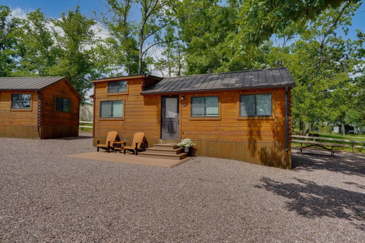 Cozy Cabin W/ Shared Hot Tub & Loft #17 - Indian Lake, PA