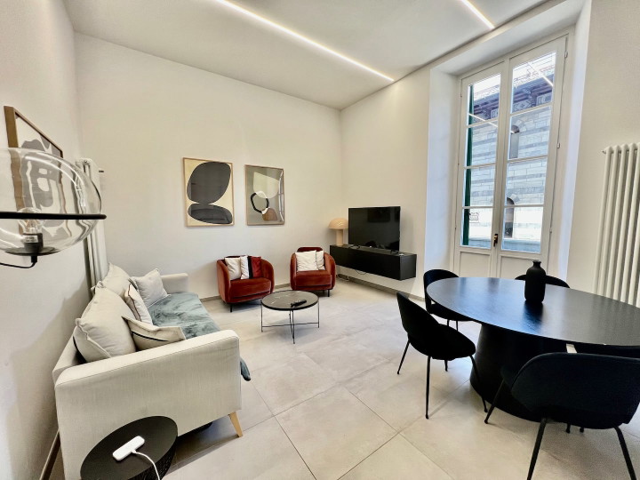 Exclusive 130 Sqm Facing The Cathedral And Lake With Terrace - Como
