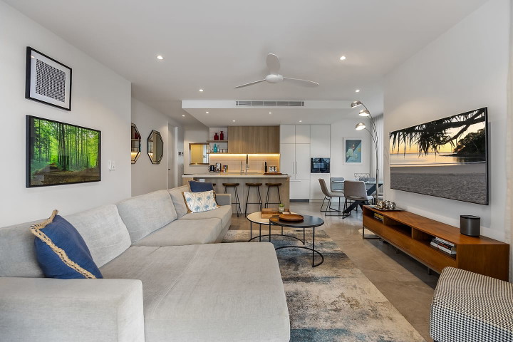 Coastal Bliss: 3-bedroom Retreat With Pool - Sunshine Coast