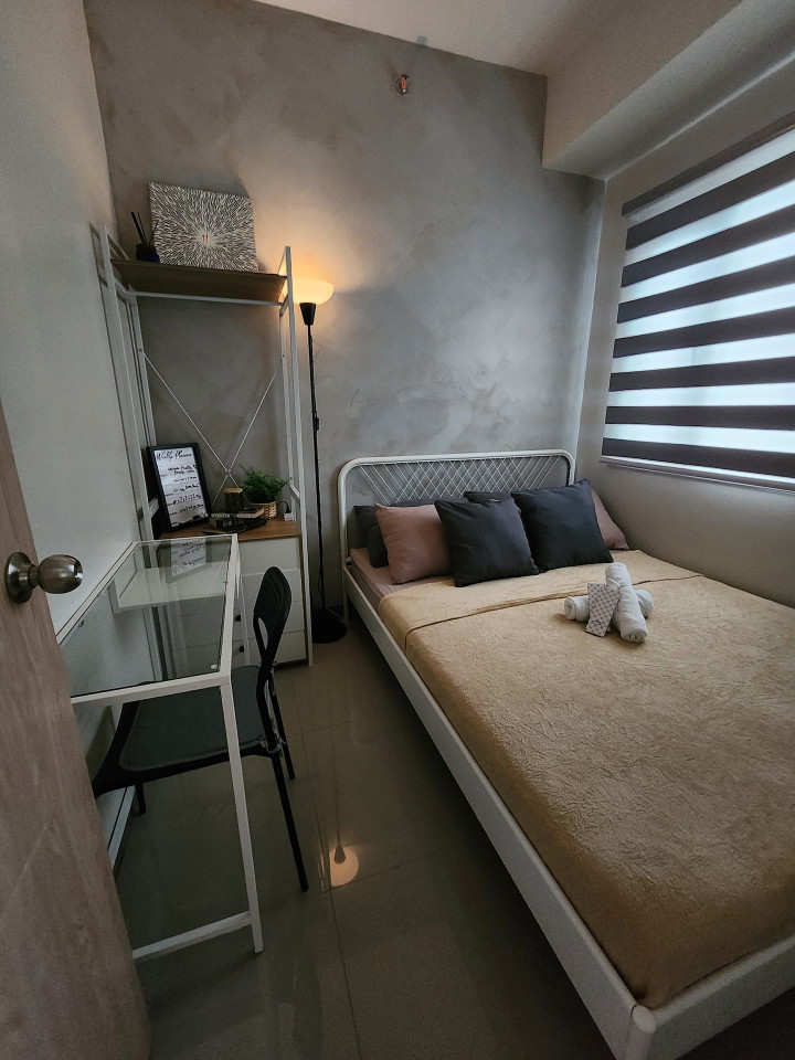 Charm Tower D - 2br W/ps4 & 2 Smart Tv/vdcm Suites - Cainta