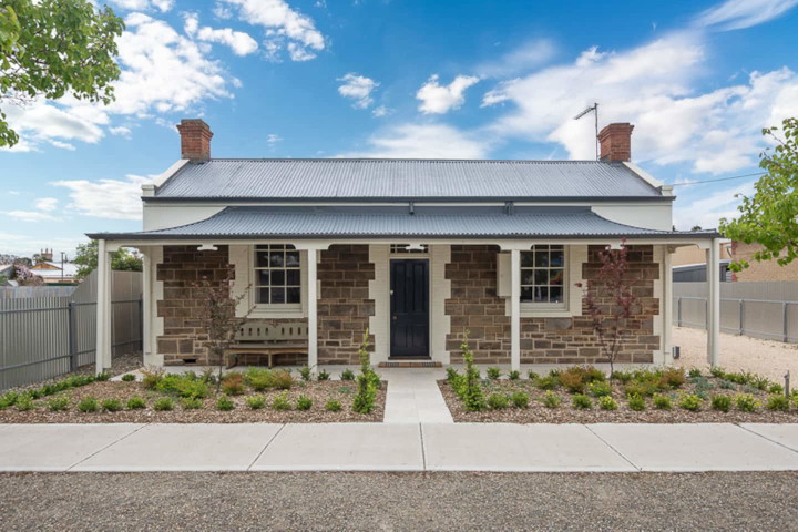 48 West - Adelaide