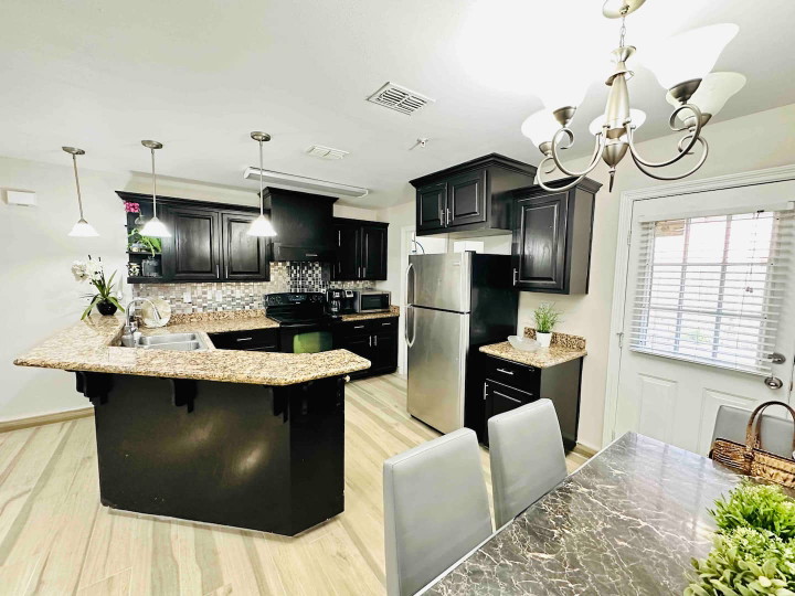 Sharyland Townhome - McAllen