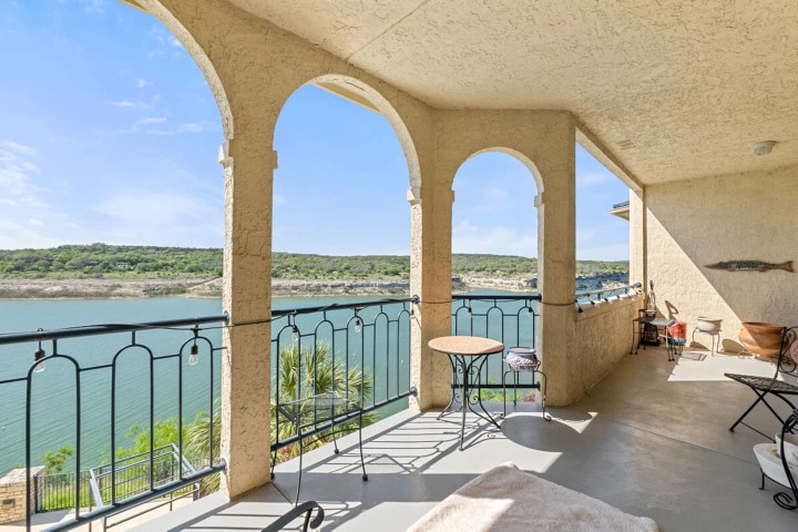 Paradise Island - 2br Condo W/ Epic Views Of Lake - Lago Vista, TX
