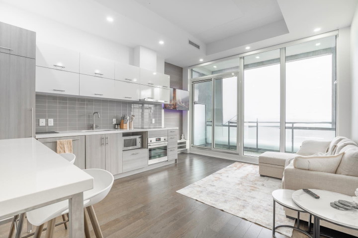 Modern Downtown Unionville Stay - Markham, Canada