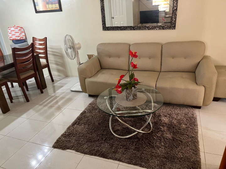 Yzas Place Accommodation - Batangas