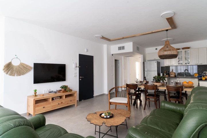 Modern Hakerem Beach Stay - Tel Aviv-Yafo