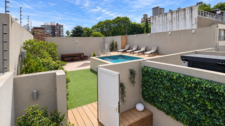Apartamento Con Patio Y Piscina En Punta Carretas - Montevideo