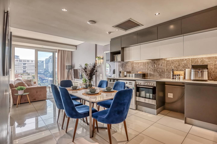 Luxury Hotel Apartment In Sandton - Sandton
