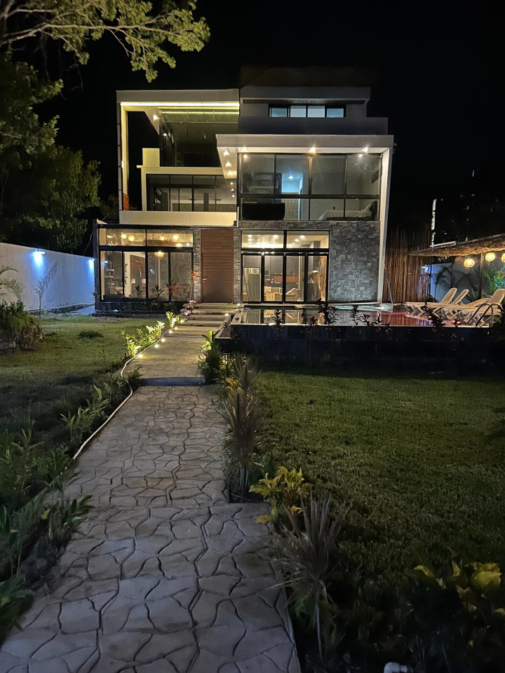Valkiria Laje - Puerto Morelos