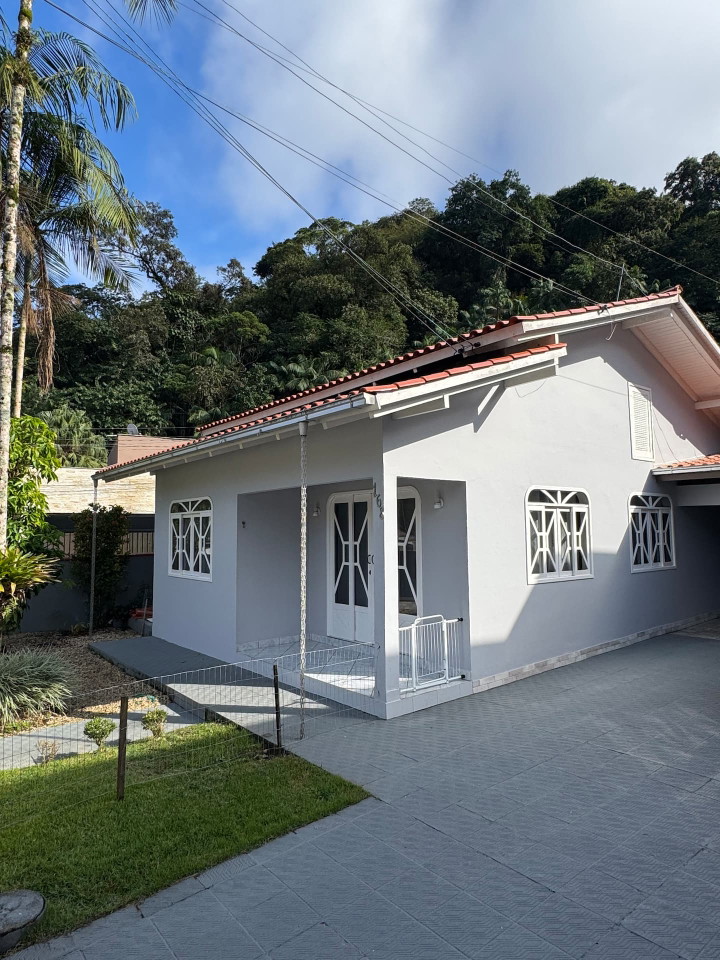 House In Downtown Jaraguá - Joinville