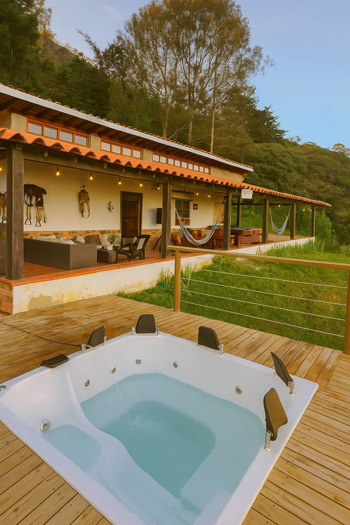 Country House Overlooking Medellín/pool/jacuzzi - Copacabana