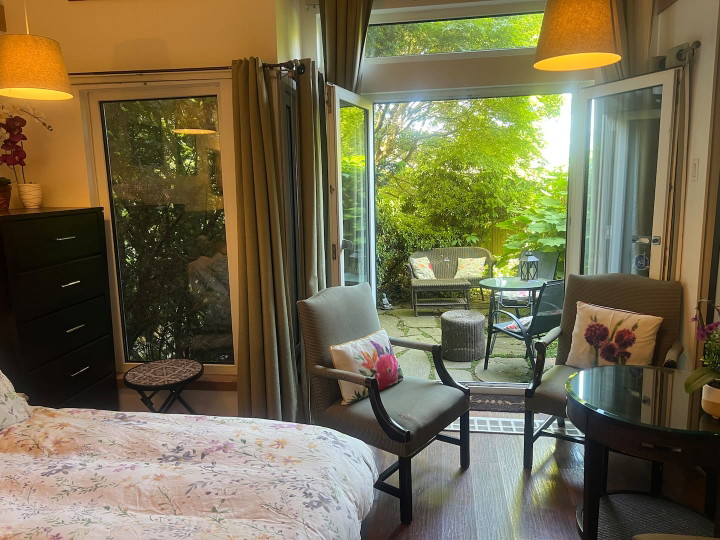 Bright King Suite, 1 Block To Kits Beach, Parking. - Vancouver