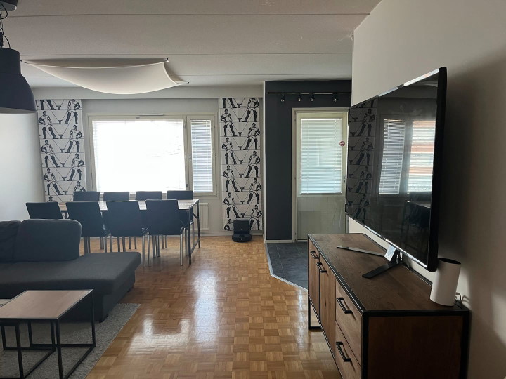 Spacious 4-room Apartment With A Parking Space Next To The City Center - Oulu