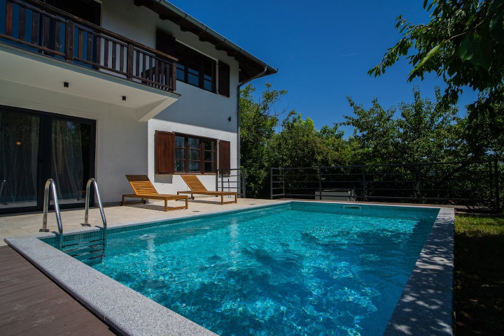 Zen Spa Villa Belgrade - Pool, Hot Tub & Sauna - Belgrad