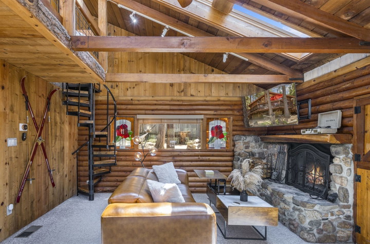 The Rose Cabin With A Spa - Idyllwild-Pine Cove, CA