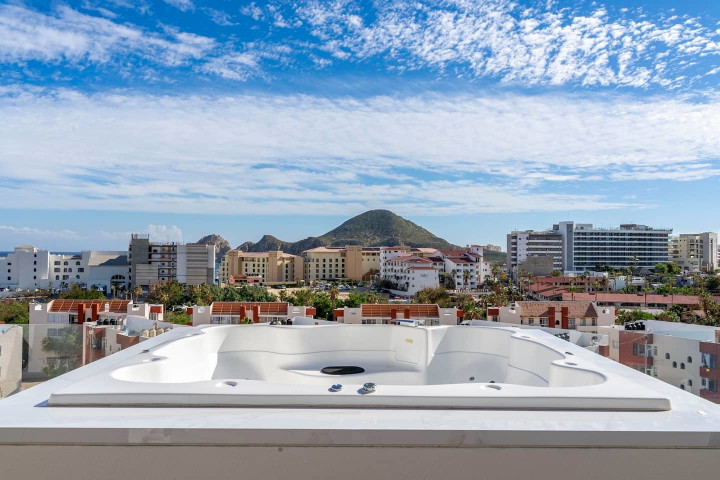 Torre Marea 3br  Pool  Gym  Walk Everywhere - Cabo San Lucas