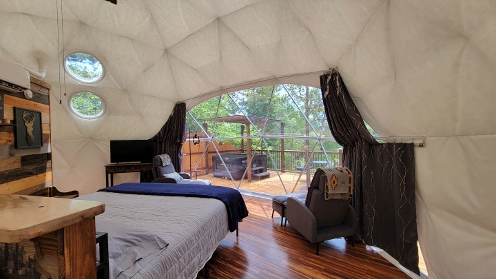 Sweet Mountain Dome - Jasper, AR