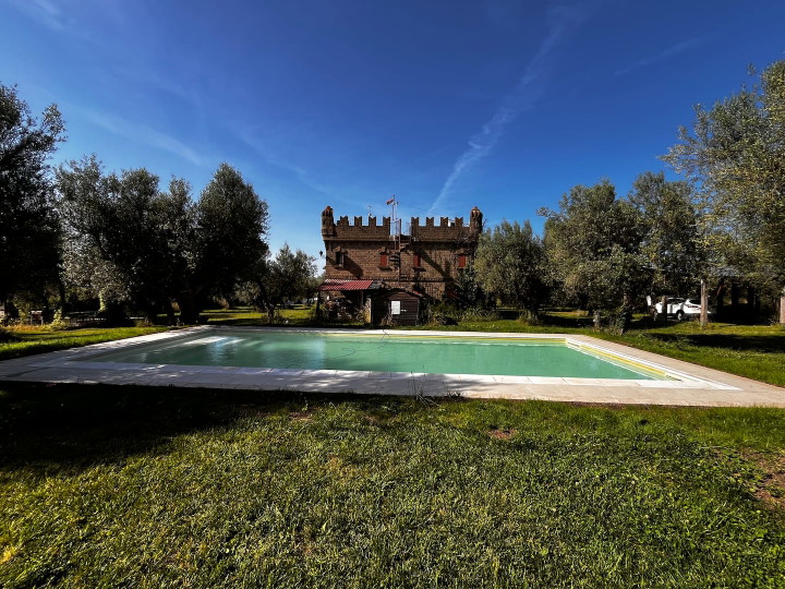 Country House I Merli: Gran Villa W/swimming Pool! - Italia