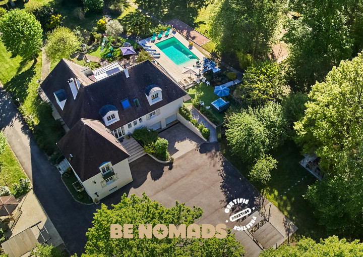 Domaine Du Bois Bézard | Piscine, Jacuzzi & Jeux - Nevers