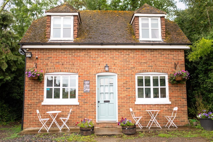 Detached Cottage With Air Conditioning & Parking - Canterbury