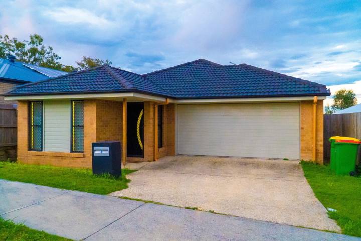 Family Holiday Home - Brisbane