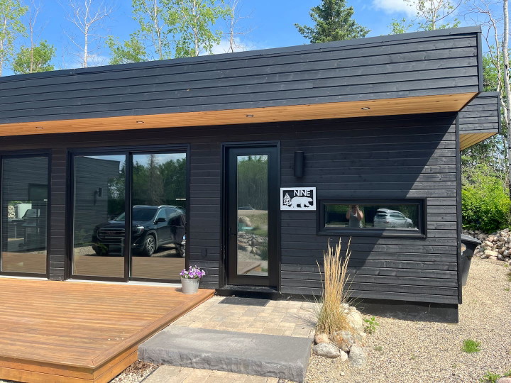 Bears Den Cabin Oasis Lsr-021-2026 - Manitoba