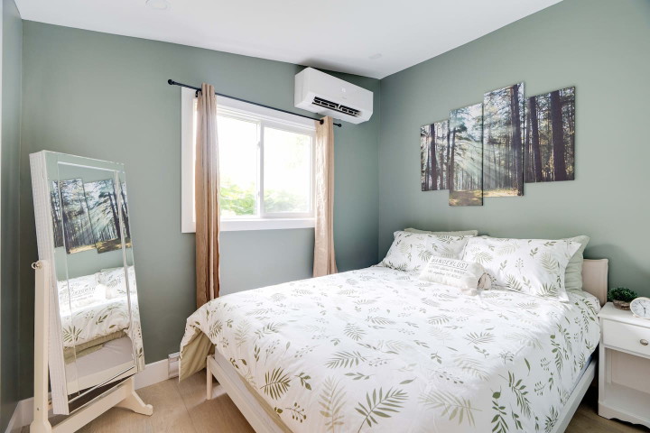 Charming Guesthouse Nestled Away - London