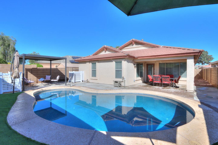 Private Mini Serene Oasis With Pool - Maricopa, AZ