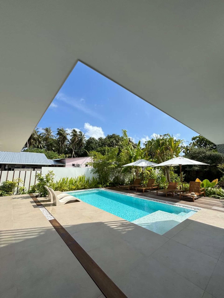6-bedroom Villa W/ Pool - 90 Mins Boat From Male - Maldives