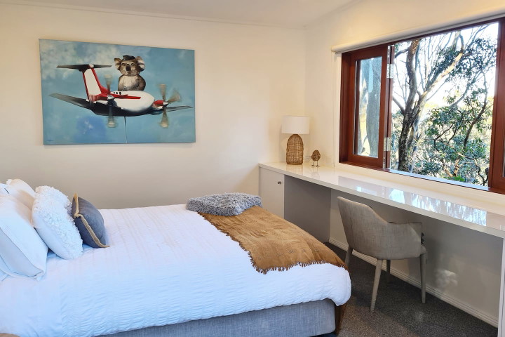 Whale Beach Secluded Self Contained Spa Cottage - North Shore