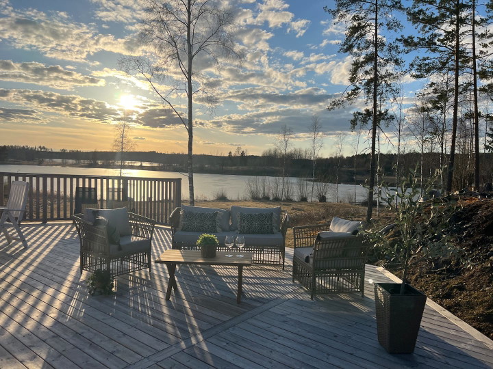 Nybyggt Fritidshus Med Sjötomt & 40 Min Till Romme - Sweden