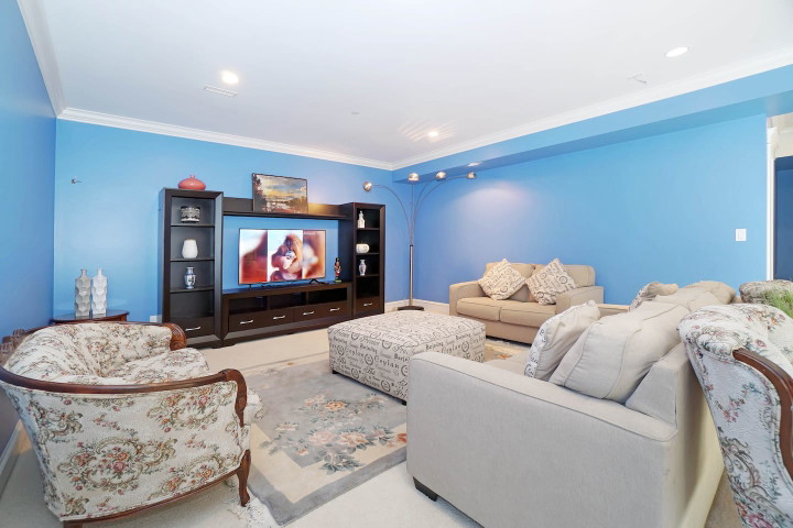 Modern 2br Home | Prime West Vancouver Location - West Vancouver