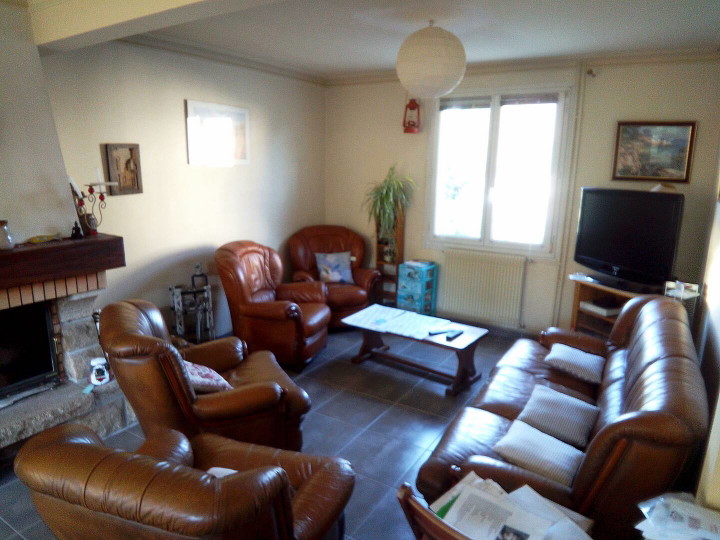 Maison Complète, Au Calme Avec Jardin - Landerneau