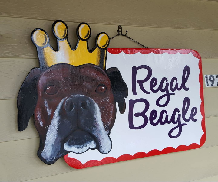 The Regal Beagle! Near Downtown Private Full Unit - Spokane, WA