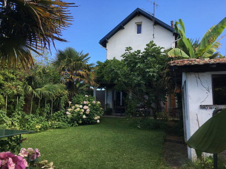 Anglet/biarritz Grande Maison Tout Confort - 巴約訥