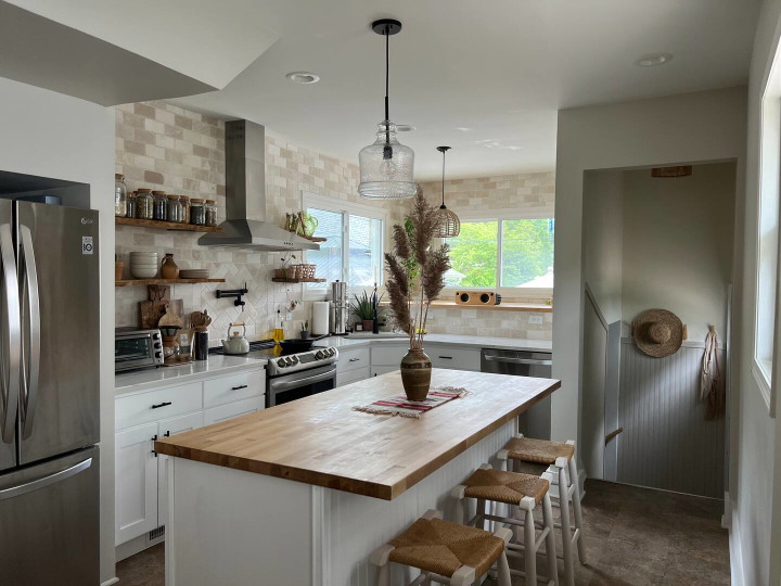 Eclectic Milwaukee Storyhill Home - Brookfield, WI
