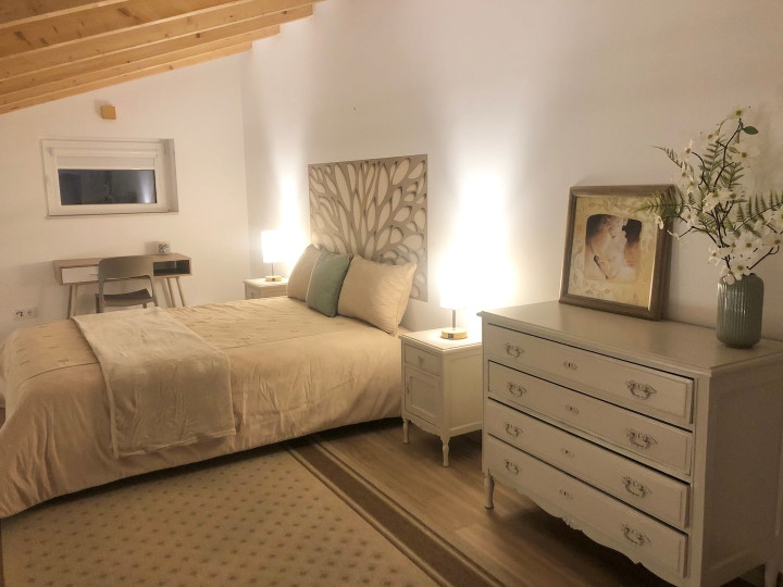 Charming Loft W/ Mezzanine, Patio, Bbq & Parking - Ribamar