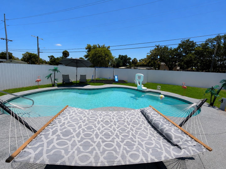 Brandon Private Home W/ Pool & Patio - 里弗維尤