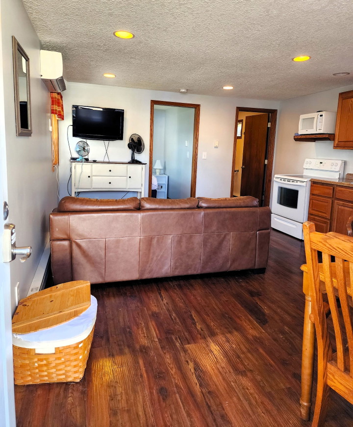 The Getaway On The Lake With Beach, Kayak And Dock - Coldwater, MI