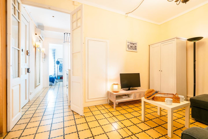 Central Apt. 10 Mins To Sagrada Familia And Sea - Badalona