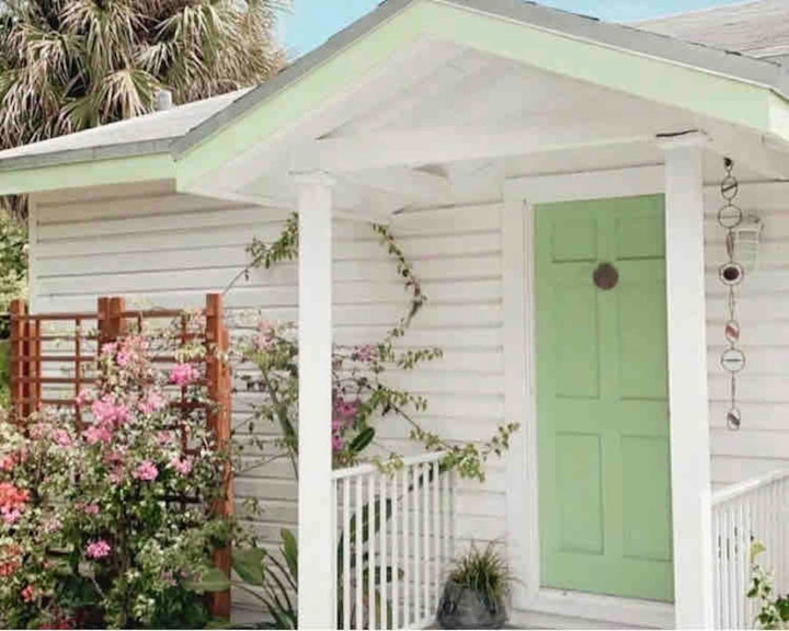 Great Location! 1br/1ba Valencia Cottage Sleeps 4 - Fort Lauderdale
