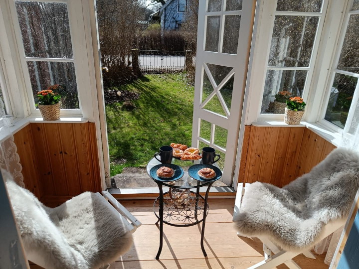 Cozy Garden Cottage - Sweden