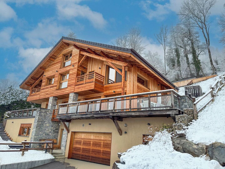 Magnifique Chalet. 6br, 350m², Piscine Et Spa. - Samoëns
