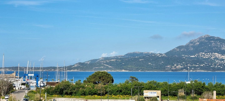Vue Mer, Balcon, Parking Privé. - Calvi