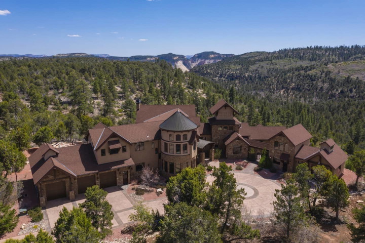 Luxury Zion Villa, Epic Views, Gourmet Kitchen, Hot Tub, Great Family Retreat - Zion National Park